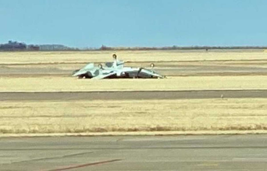 two fighter jets crashed