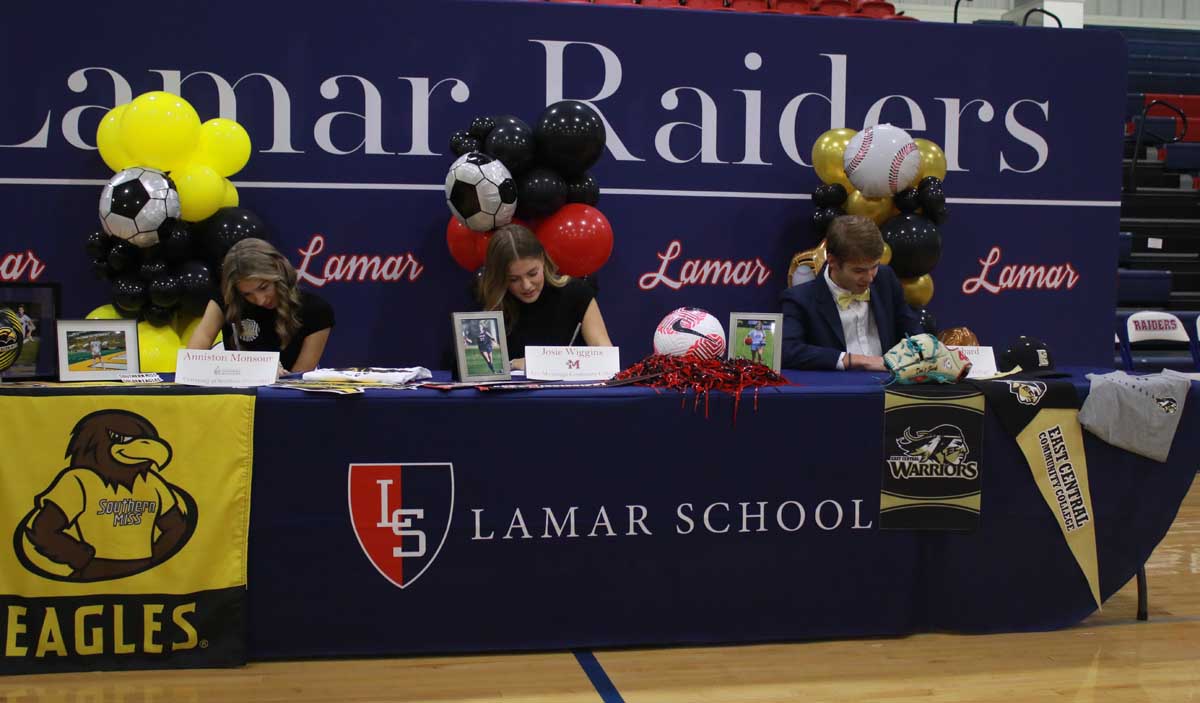 Three Raiders sign to play at next level | Meridian Star