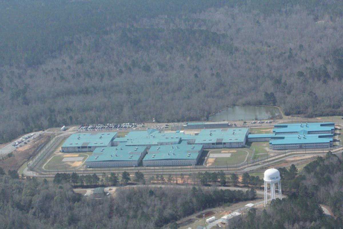 Three workers stabbed at Lost Gap prison | Meridian Star