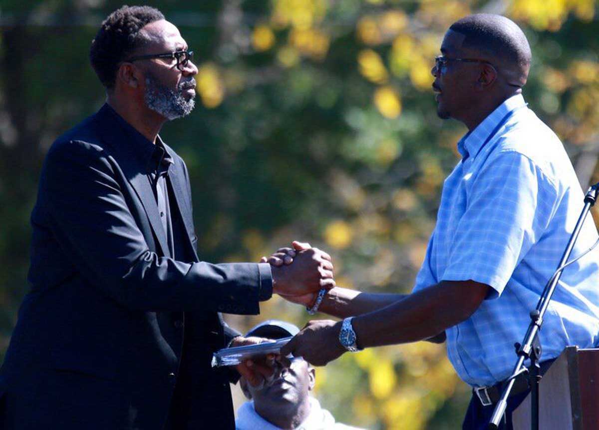 Highland Park courts dedicated to Derrick McKey | Meridian Star