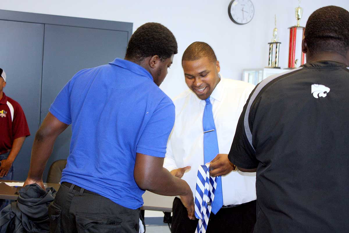 Markham provides ties to Meridian High football players; team preps for ...