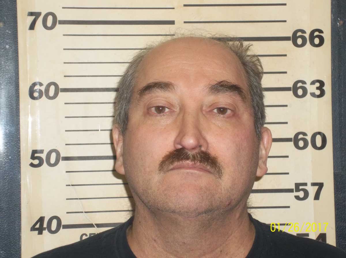 Oklahoma substitute teacher faces charges for pornography on Smart ...