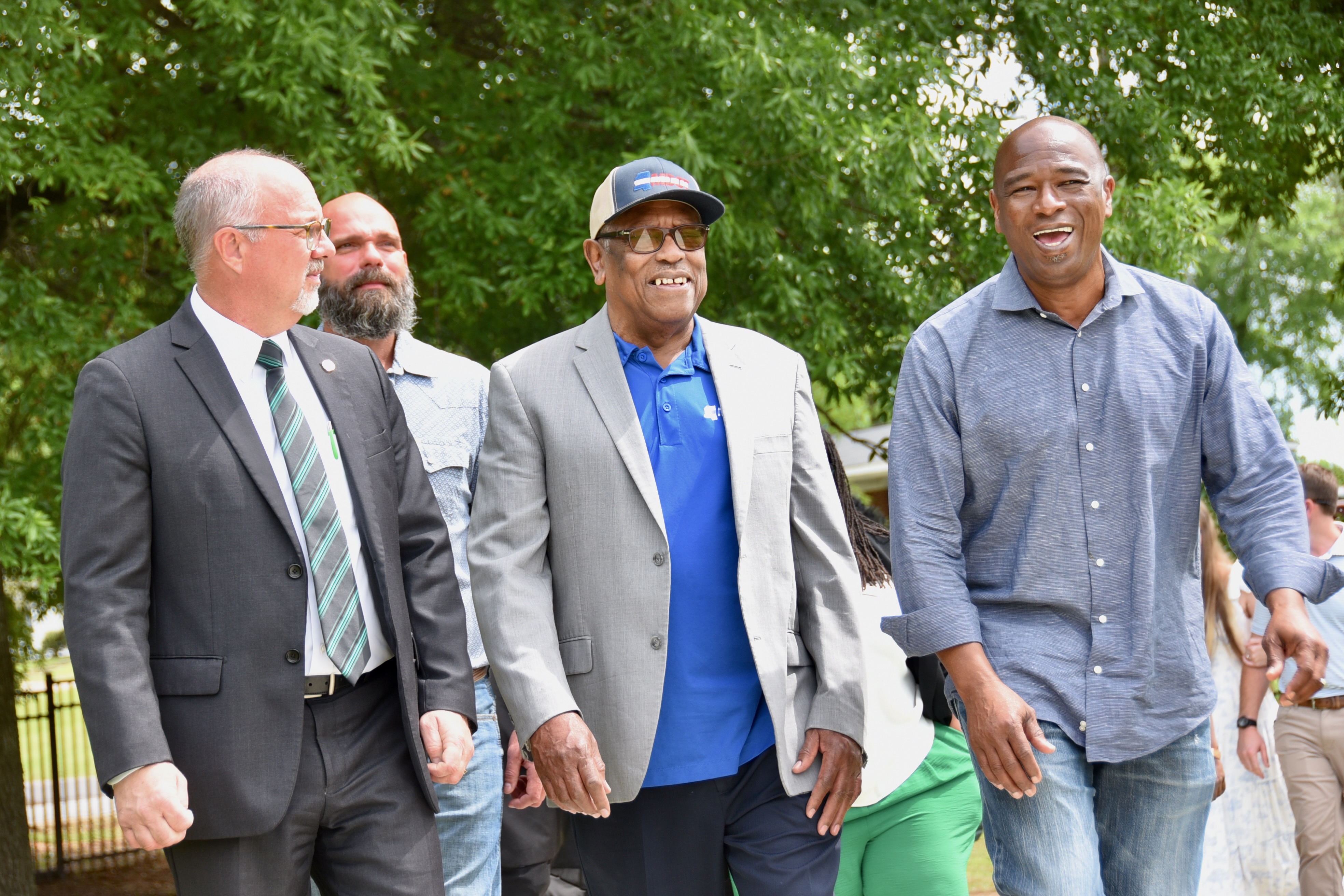 MCC, MDOT cut ribbon on new campus sidewalk | Meridian Star