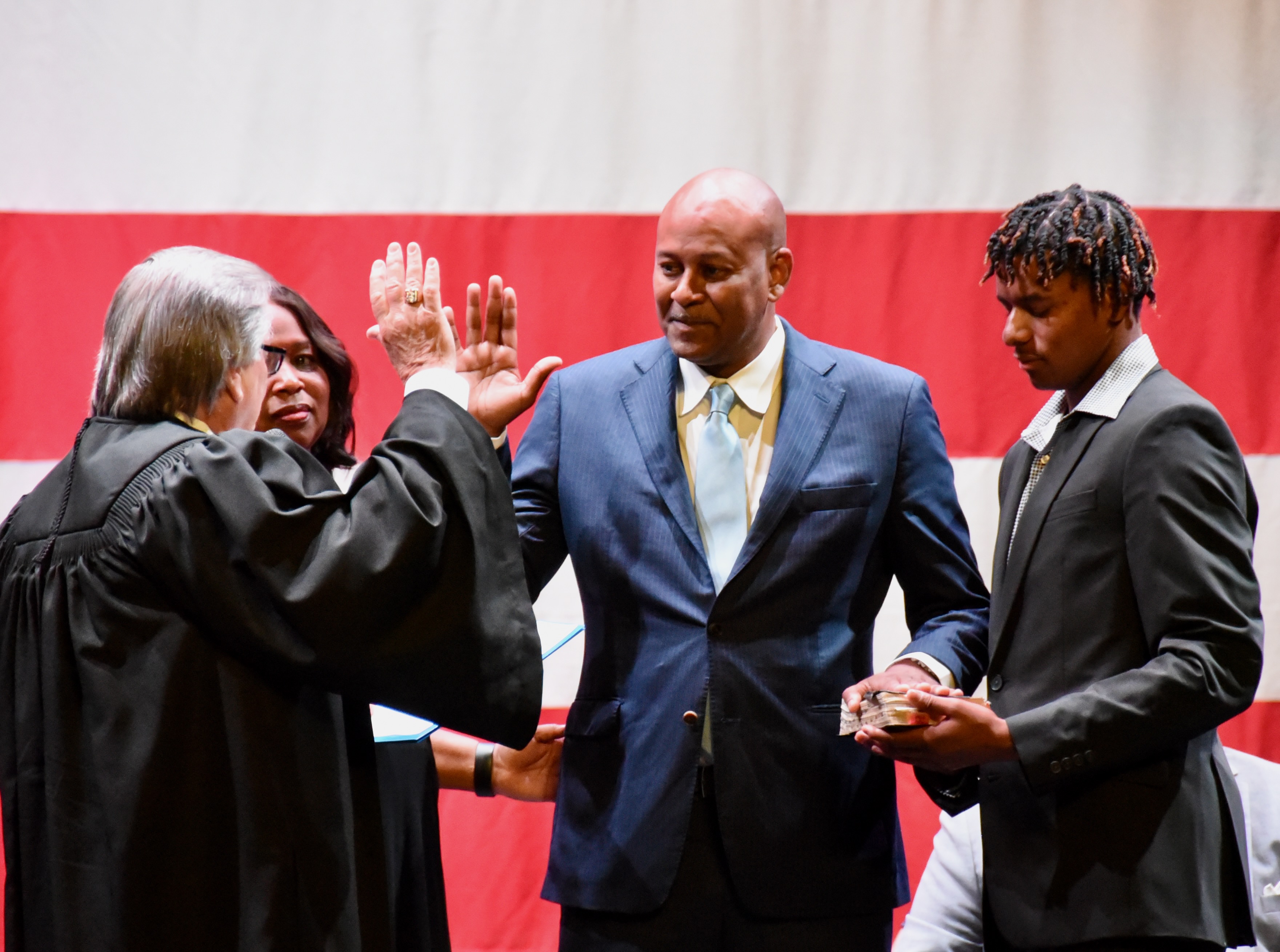 Meridian swears in new mayor, council members | Meridian Star