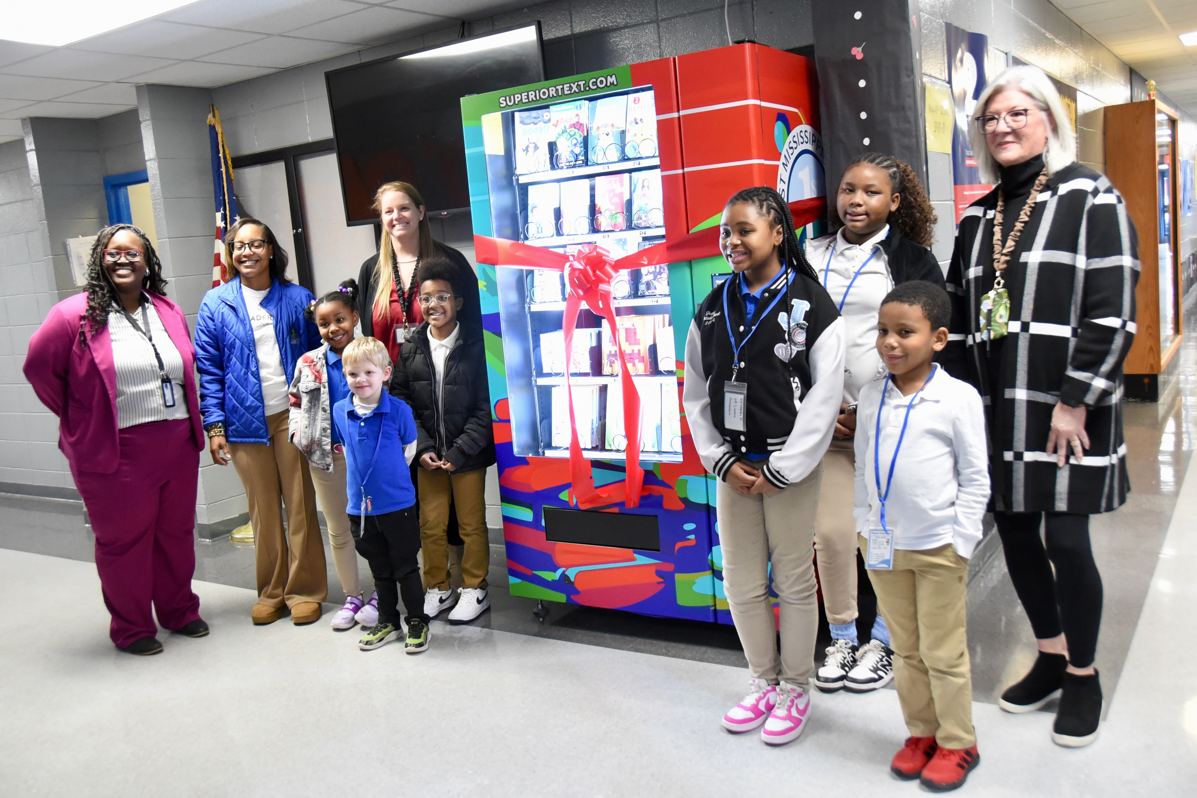 Carver, First Mississippi unveil Book Nook vending machine | Meridian Star