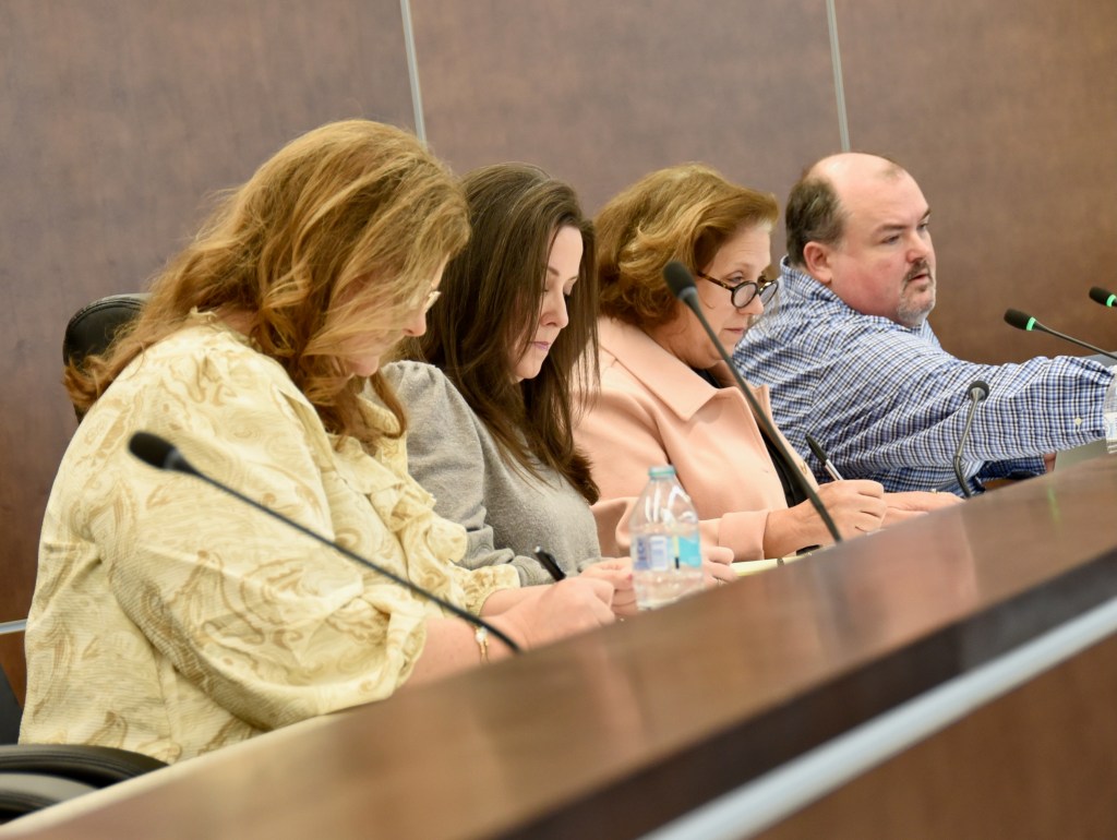 Local students compete in annual spelling bee | Meridian Star